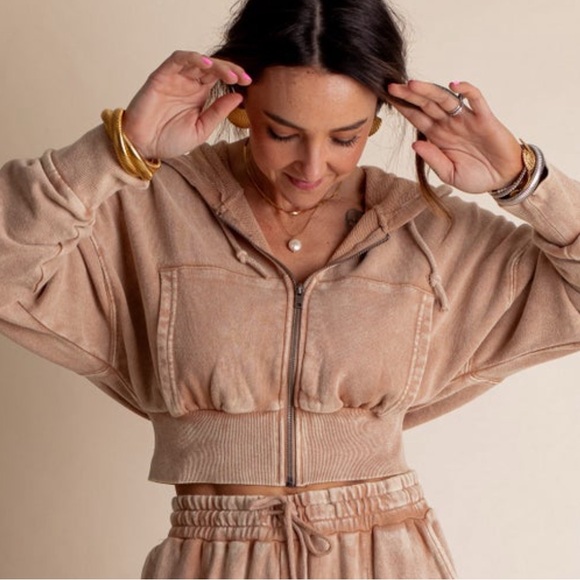 Double Zero | Tops | Double Zero Cropped Zip Up Hoodie | Poshmark